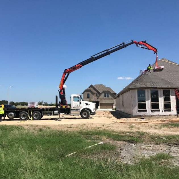 Roofing | Knuckle Boom Cranes | PALFINGER